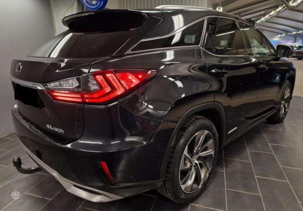 Black Lexus RX 450h 2016 in Vilnius, with an engine capacity of 3.46 L and mileage of 104 thousand km for 33000 €, photo 4 on AUTOMOTO.COM.LV