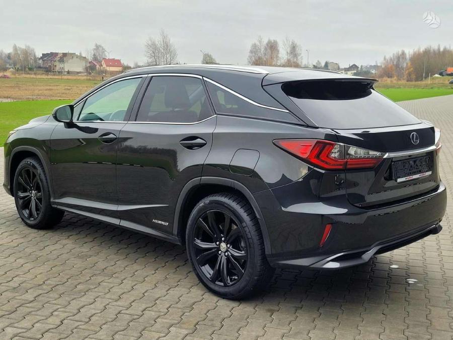 Black Lexus RX 450h 2016 in Siauliai, with an engine capacity of 3.46 L and mileage of 130 thousand km for 27200 €, photo 7 on AUTOMOTO.COM.LV