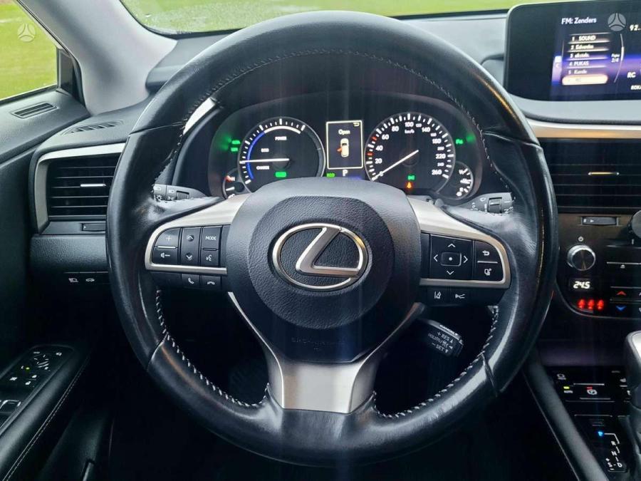 Black Lexus RX 450h 2016 in Siauliai, with an engine capacity of 3.46 L and mileage of 130 thousand km for 27200 €, photo 18 on AUTOMOTO.COM.LV