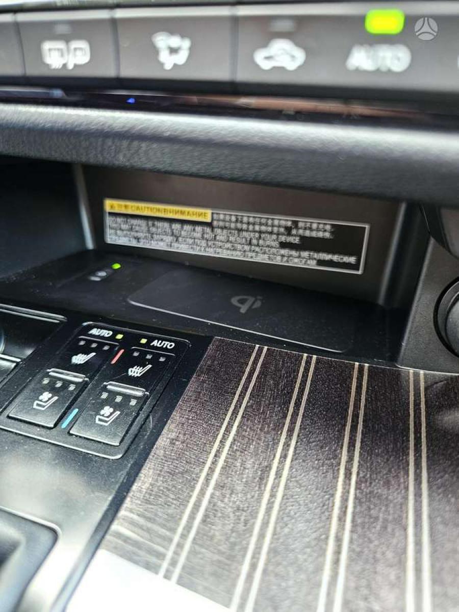 Black Lexus RX 450h 2016 in Vilnius, with an engine capacity of 3.46 L and mileage of 154 thousand km for 33555 €, photo 33 on AUTOMOTO.COM.LV