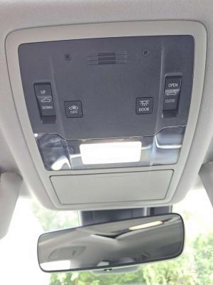 Black Lexus RX 450h 2016 in Vilnius, with an engine capacity of 3.46 L and mileage of 154 thousand km for 33555 €, photo 34 on AUTOMOTO.COM.LV