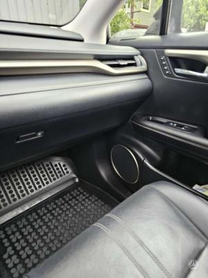 Black Lexus RX 450h 2016 in Vilnius, with an engine capacity of 3.46 L and mileage of 154 thousand km for 33555 €, photo 39 on AUTOMOTO.COM.LV