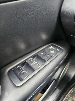 Black Lexus RX 450h 2016 in Vilnius, with an engine capacity of 3.46 L and mileage of 154 thousand km for 33555 €, photo 40 on AUTOMOTO.COM.LV