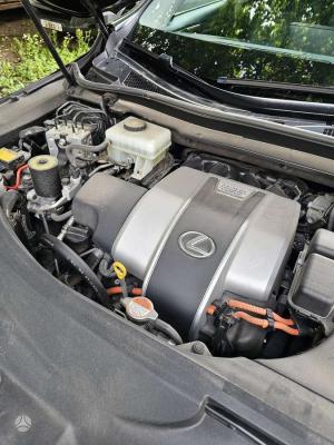 Black Lexus RX 450h 2016 in Vilnius, with an engine capacity of 3.46 L and mileage of 154 thousand km for 33555 €, photo 44 on AUTOMOTO.COM.LV
