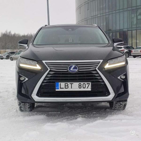 Melns Lexus RX 450h 2017 Šauļi, ar dzinēja tilpumu 3.50 L un nobraukumu 92 tūkst. km par 30900 €, foto 1 vietnē AUTOMOTO.COM.LV
