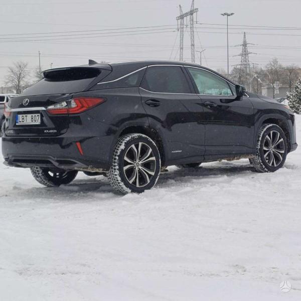 Melns Lexus RX 450h 2017 Šauļi, ar dzinēja tilpumu 3.50 L un nobraukumu 92 tūkst. km par 30900 €, foto 5 vietnē AUTOMOTO.COM.LV