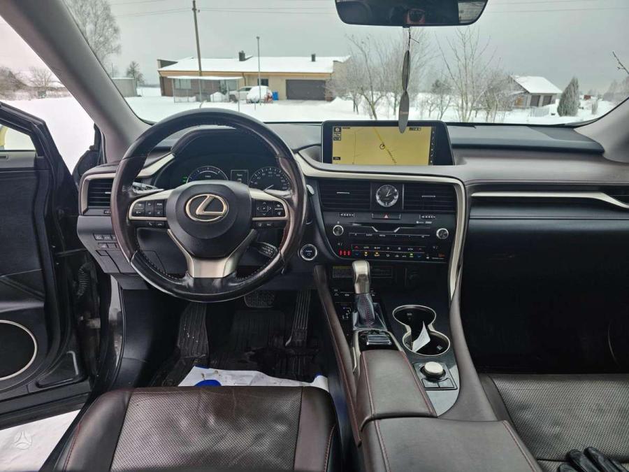 Melns Lexus RX 450h 2017 Alīta, ar dzinēja tilpumu 3.46 L un nobraukumu 207 tūkst. km par 22499 €, foto 13 vietnē AUTOMOTO.COM.LV
