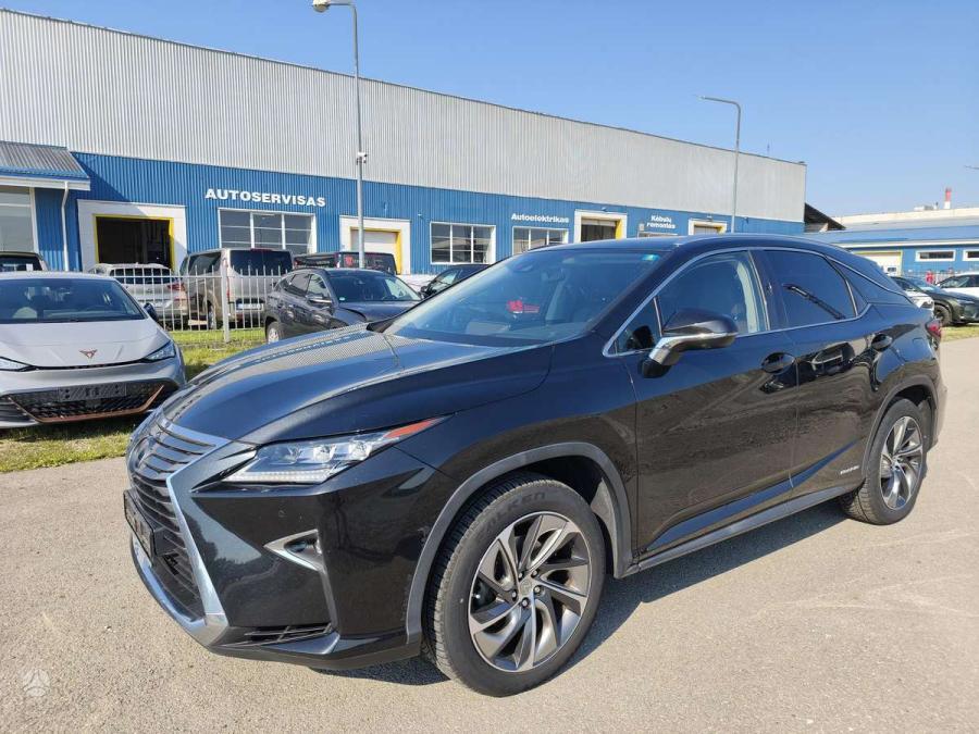 Black Lexus RX 450h 2017 in Siauliai, with an engine capacity of 3.46 L and mileage of 103 thousand km for 29900 €, photo 1 on AUTOMOTO.COM.LV