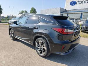 Black Lexus RX 450h 2017 in Siauliai, with an engine capacity of 3.46 L and mileage of 103 thousand km for 29900 €, photo 5 on AUTOMOTO.COM.LV