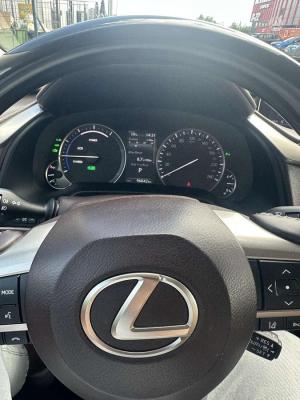 Melns Lexus RX 450h 2017 Viļņa, ar dzinēja tilpumu 0.00 L un nobraukumu 96 tūkst. km par 28500 €, foto 6 vietnē AUTOMOTO.COM.LV