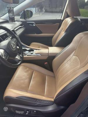 Melns Lexus RX 450h 2017 Viļņa, ar dzinēja tilpumu 0.00 L un nobraukumu 96 tūkst. km par 28500 €, foto 7 vietnē AUTOMOTO.COM.LV