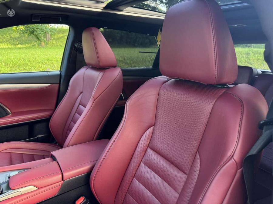 Melns Lexus RX 450h 2017 Alīta, ar dzinēja tilpumu 3.50 L un nobraukumu 233 tūkst. km par 28800 €, foto 9 vietnē AUTOMOTO.COM.LV