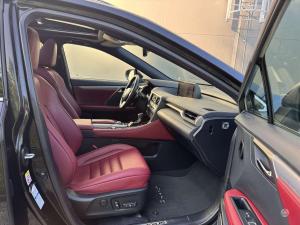 Melns Lexus RX 450h 2017 Alīta, ar dzinēja tilpumu 3.50 L un nobraukumu 233 tūkst. km par 28800 €, foto 10 vietnē AUTOMOTO.COM.LV