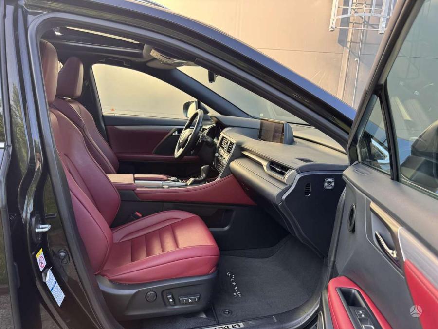 Melns Lexus RX 450h 2017 Alīta, ar dzinēja tilpumu 3.50 L un nobraukumu 233 tūkst. km par 28800 €, foto 10 vietnē AUTOMOTO.COM.LV
