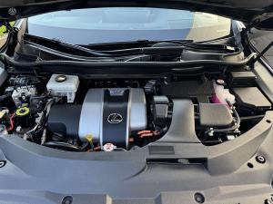 Melns Lexus RX 450h 2017 Alīta, ar dzinēja tilpumu 3.50 L un nobraukumu 233 tūkst. km par 28800 €, foto 52 vietnē AUTOMOTO.COM.LV