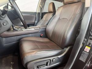 Melns Lexus RX 450h 2017 Šauļi, ar dzinēja tilpumu 3.46 L un nobraukumu 107 tūkst. km par 29900 €, foto 15 vietnē AUTOMOTO.COM.LV