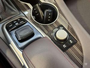 Melns Lexus RX 450h 2017 Šauļi, ar dzinēja tilpumu 3.46 L un nobraukumu 107 tūkst. km par 29900 €, foto 30 vietnē AUTOMOTO.COM.LV
