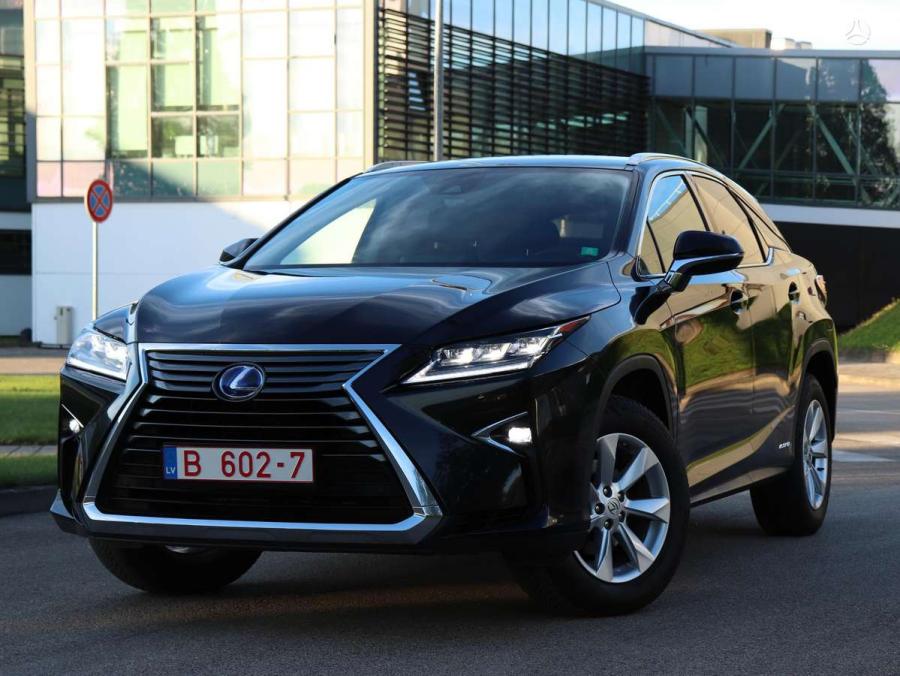 Black Lexus RX 450h 2017 in Daugavpils, with an engine capacity of 3.46 L and mileage of 213 thousand km for 25790 €, photo 5 on AUTOMOTO.COM.LV
