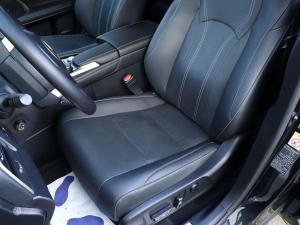 Black Lexus RX 450h 2017 in Daugavpils, with an engine capacity of 3.46 L and mileage of 213 thousand km for 25790 €, photo 12 on AUTOMOTO.COM.LV