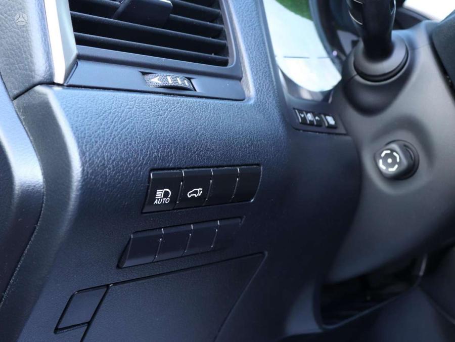 Black Lexus RX 450h 2017 in Daugavpils, with an engine capacity of 3.46 L and mileage of 213 thousand km for 25790 €, photo 15 on AUTOMOTO.COM.LV
