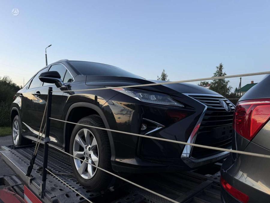 Black Lexus RX 450h 2017 in Daugavpils, with an engine capacity of 3.46 L and mileage of 213 thousand km for 25790 €, photo 37 on AUTOMOTO.COM.LV