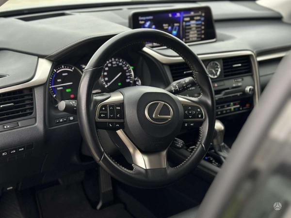 Melns Lexus RX 450h 2018 Viļņa, ar dzinēja tilpumu 3.50 L un nobraukumu 186 tūkst. km par 32000 €, foto 10 vietnē AUTOMOTO.COM.LV