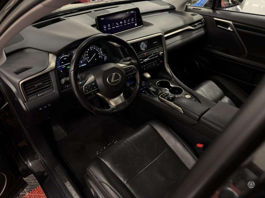 Black Lexus RX 450h 2018 in Vilnius, with an engine capacity of 3.46 L and mileage of 186 thousand km for 32500 €, photo 11 on AUTOMOTO.COM.LV