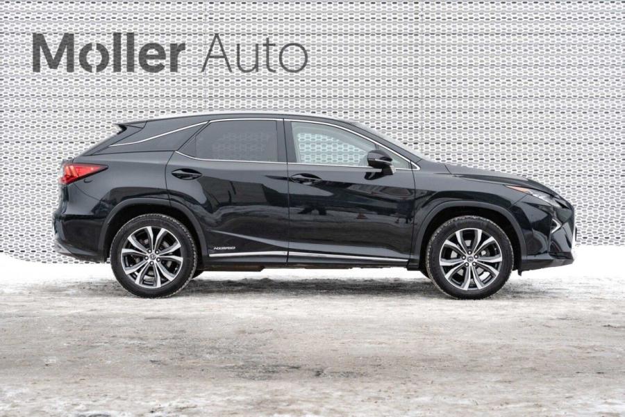 Black Lexus RX 450h 2018 in Marupe, with an engine capacity of 3.50 L and mileage of 153 thousand km for 29250 €, photo 5 on AUTOMOTO.COM.LV
