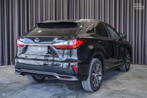 Melns Lexus RX 450h 2018 Marijampole, ar dzinēja tilpumu 3.50 L un nobraukumu 79 tūkst. km par 35950 €, foto 13 vietnē AUTOMOTO.COM.LV