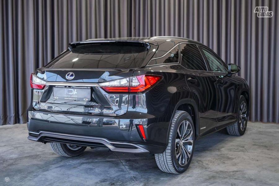 Melns Lexus RX 450h 2018 Marijampole, ar dzinēja tilpumu 3.50 L un nobraukumu 79 tūkst. km par 35950 €, foto 13 vietnē AUTOMOTO.COM.LV