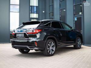 Black Lexus RX 450h 2018 in Marijampole, with an engine capacity of 3.50 L and mileage of 80 thousand km for 34950 €, photo 10 on AUTOMOTO.COM.LV