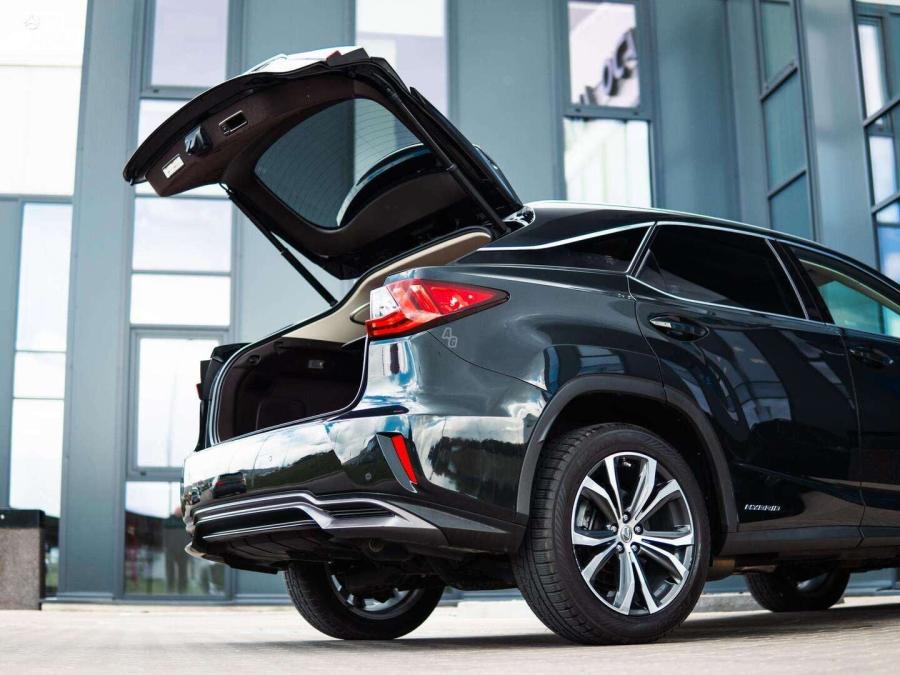 Black Lexus RX 450h 2018 in Marijampole, with an engine capacity of 3.50 L and mileage of 80 thousand km for 34950 €, photo 14 on AUTOMOTO.COM.LV