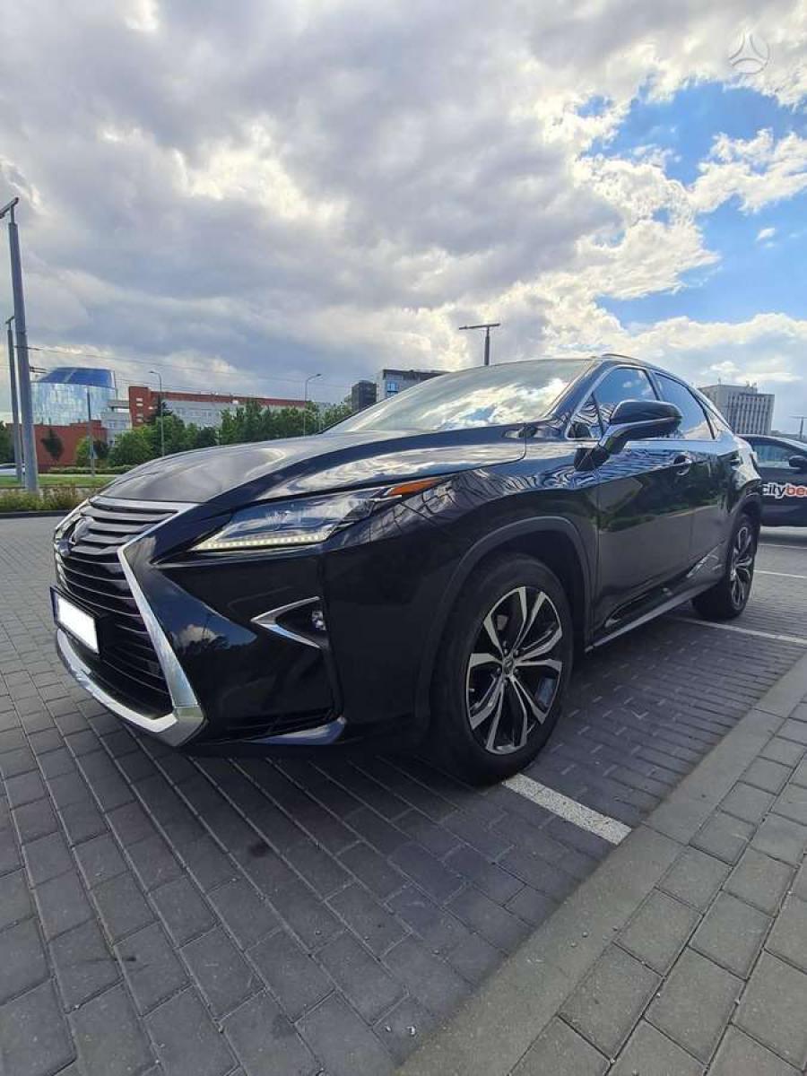 Melns Lexus RX 450h 2018 Viļņa, ar dzinēja tilpumu 3.46 L un nobraukumu 92 tūkst. km par 29999 €, foto 1 vietnē AUTOMOTO.COM.LV