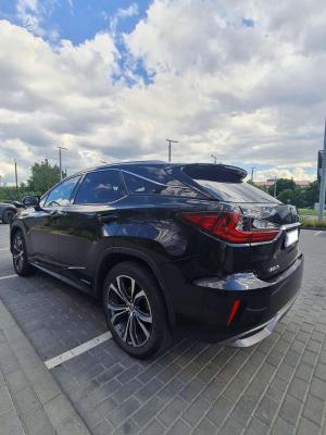 Melns Lexus RX 450h 2018 Viļņa, ar dzinēja tilpumu 3.46 L un nobraukumu 92 tūkst. km par 29999 €, foto 5 vietnē AUTOMOTO.COM.LV