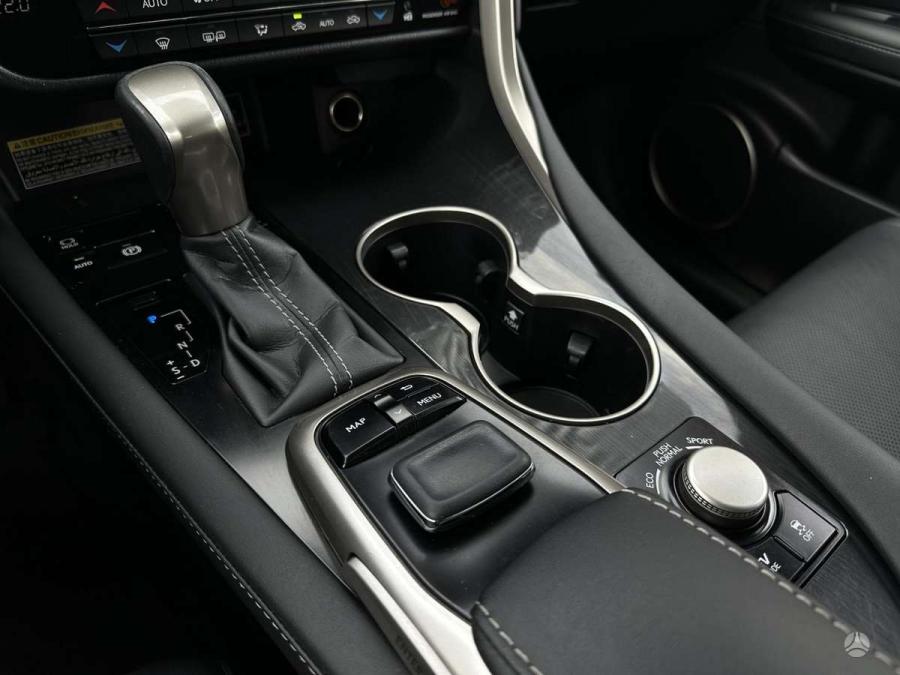 Черный Лексус RX 450h 2018 в Вильнюс, объемом двигателя 3.50 л и пробегом 186 тыс. км за 27750 €, фото 23 на AUTOMOTO.COM.LV