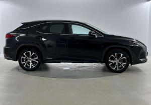 Black Lexus RX 450h 2020 in Vilnius, with an engine capacity of 3.46 L and mileage of 87 thousand km for 43900 €, photo 16 on AUTOMOTO.COM.LV