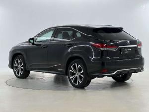 Black Lexus RX 450h 2020 in Vilnius, with an engine capacity of 3.46 L and mileage of 87 thousand km for 43900 €, photo 17 on AUTOMOTO.COM.LV