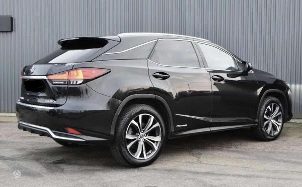 Black Lexus RX 450h 2020 in Vilnius, with an engine capacity of 3.46 L and mileage of 136 thousand km for 37000 €, photo 2 on AUTOMOTO.COM.LV
