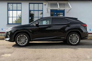 Melns Lexus RX 450h 2020 Viļņa, ar dzinēja tilpumu 3.46 L un nobraukumu 59 tūkst. km par 46900 €, foto 8 vietnē AUTOMOTO.COM.LV