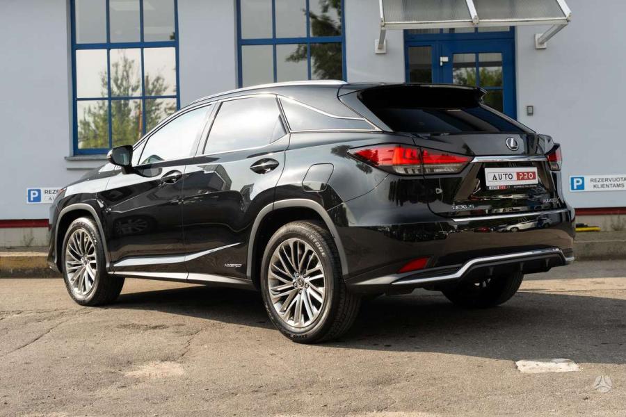 Melns Lexus RX 450h 2020 Viļņa, ar dzinēja tilpumu 3.46 L un nobraukumu 59 tūkst. km par 46900 €, foto 11 vietnē AUTOMOTO.COM.LV