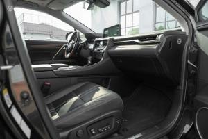 Melns Lexus RX 450h 2020 Viļņa, ar dzinēja tilpumu 3.46 L un nobraukumu 59 tūkst. km par 46900 €, foto 33 vietnē AUTOMOTO.COM.LV