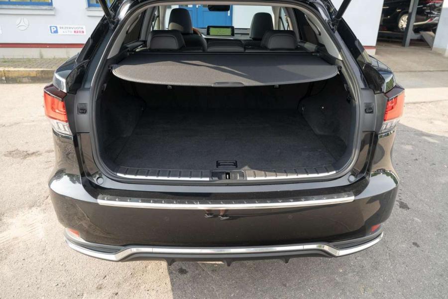 Melns Lexus RX 450h 2020 Viļņa, ar dzinēja tilpumu 3.46 L un nobraukumu 59 tūkst. km par 46900 €, foto 39 vietnē AUTOMOTO.COM.LV