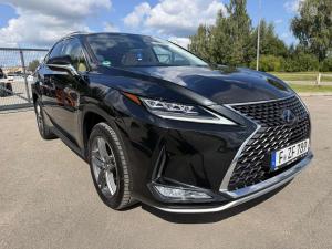 Melns Lexus RX 450h 2020 Viļņa, ar dzinēja tilpumu 3.50 L un nobraukumu 91 tūkst. km par 39930 €, foto  vietnē AUTOMOTO.COM.LV
