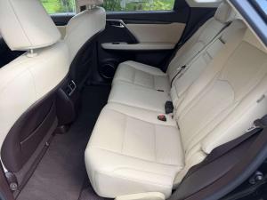Melns Lexus RX 450h 2020 Viļņa, ar dzinēja tilpumu 3.50 L un nobraukumu 91 tūkst. km par 39930 €, foto 27 vietnē AUTOMOTO.COM.LV