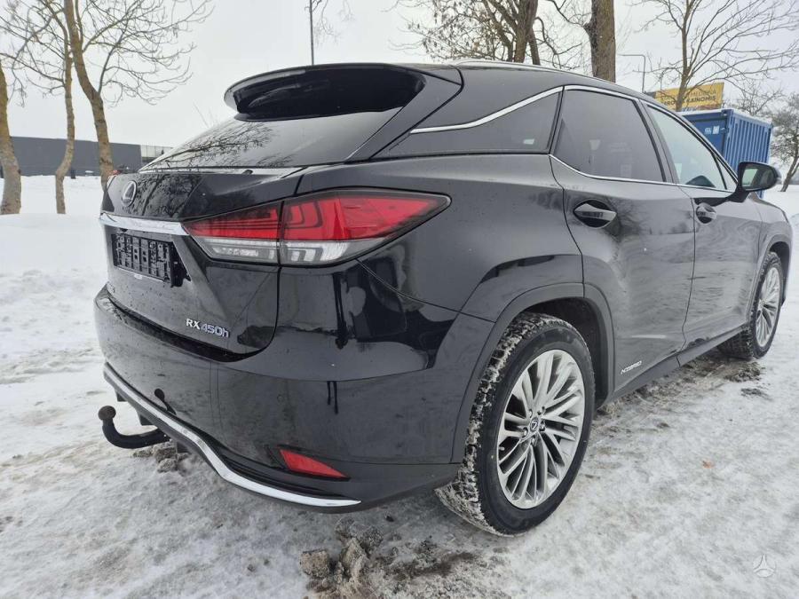 Black Lexus RX 450h 2021 in Siauliai, with an engine capacity of 3.46 L and mileage of 175 thousand km for 41500 €, photo 7 on AUTOMOTO.COM.LV