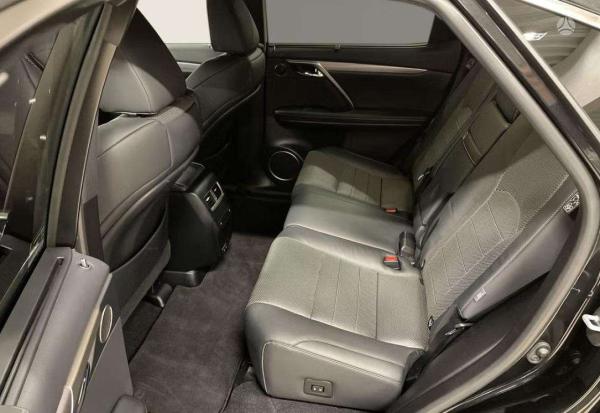 Black Lexus RX 450h 2021 in Vilnius, with an engine capacity of 3.46 L and mileage of 64 thousand km for 49999 €, photo 6 on AUTOMOTO.COM.LV
