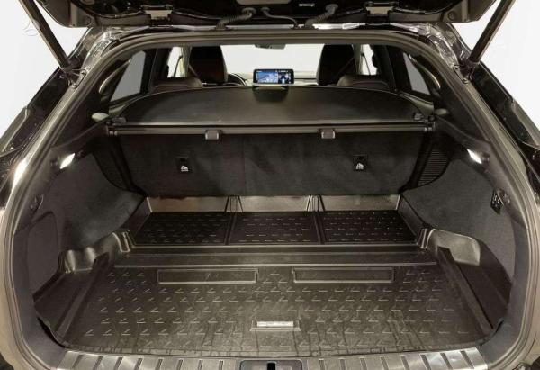 Black Lexus RX 450h 2021 in Vilnius, with an engine capacity of 3.46 L and mileage of 64 thousand km for 49999 €, photo 8 on AUTOMOTO.COM.LV