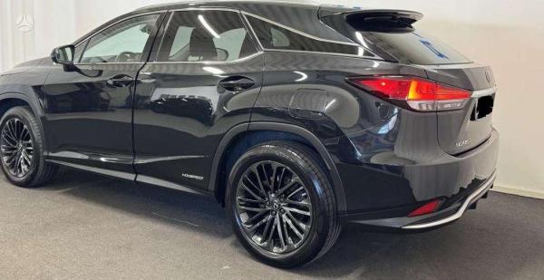 Black Lexus RX 450h 2021 in Vilnius, with an engine capacity of 3.46 L and mileage of 102 thousand km for 41500 €, photo 3 on AUTOMOTO.COM.LV