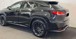 Melns Lexus RX 450h 2021 Viļņa, ar dzinēja tilpumu 3.46 L un nobraukumu 102 tūkst. km par 41500 €, foto 4 vietnē AUTOMOTO.COM.LV