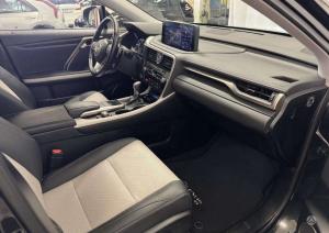 Melns Lexus RX 450h 2021 Viļņa, ar dzinēja tilpumu 3.46 L un nobraukumu 102 tūkst. km par 41500 €, foto 9 vietnē AUTOMOTO.COM.LV